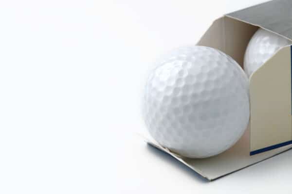 How Many Golf Balls Come in a Box? (Explained)